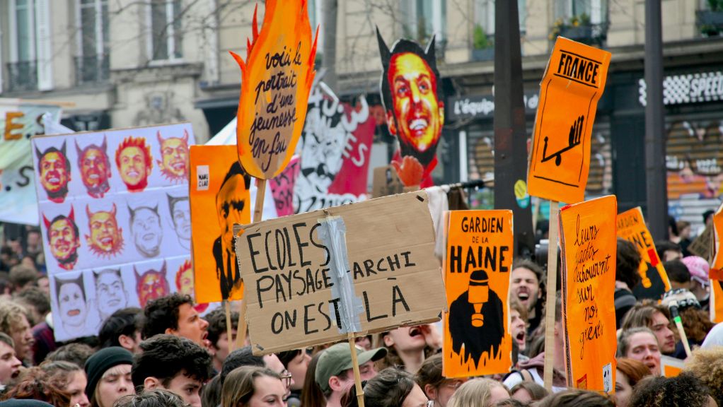 Giovedì nero, la lezione del popolo francese a Macron Giovedì nero, la lezione del popolo francese a Macron