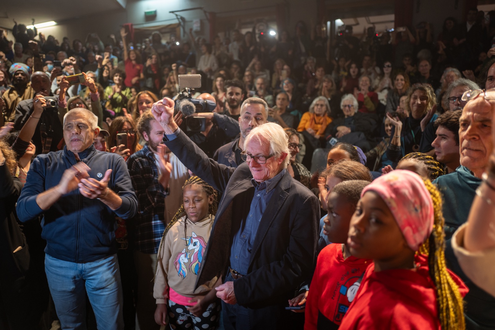 Ken Loach in visita a Spin Time Labs: “Agitate, educate, organizzate!